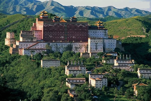 2 Days Chengde Mountain Resort Exploration Tour from Beijing By Train ...