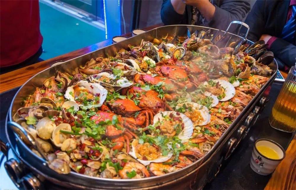 Half Day Qingdao Food Tour with Local Beer Tasting | Qingdao Food Tour