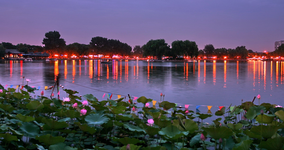 Evening Wonders of Beijing: A Night City Tour with Traditional Puppet Show