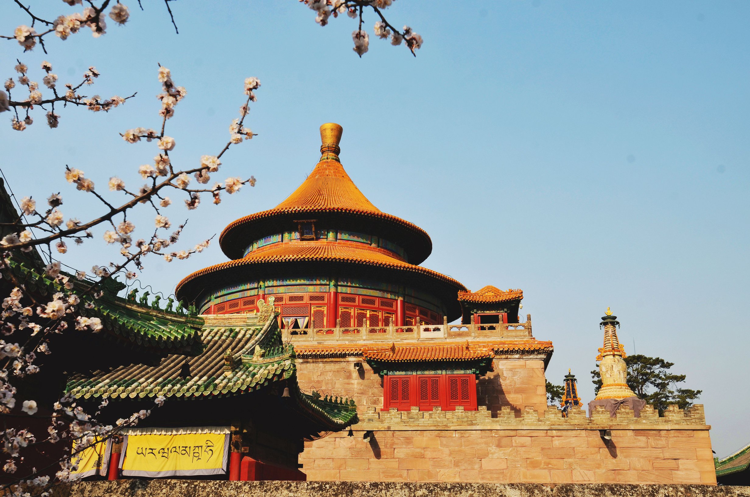 2 Days Chengde Mountain Resort Exploration Tour from Beijing By Train ...