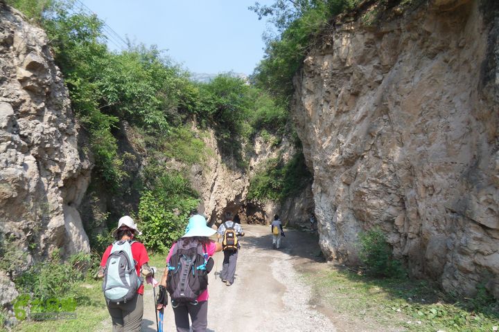 Mentougou Village Ambling and Hiking Day Trip from Beijing | Beijing ...